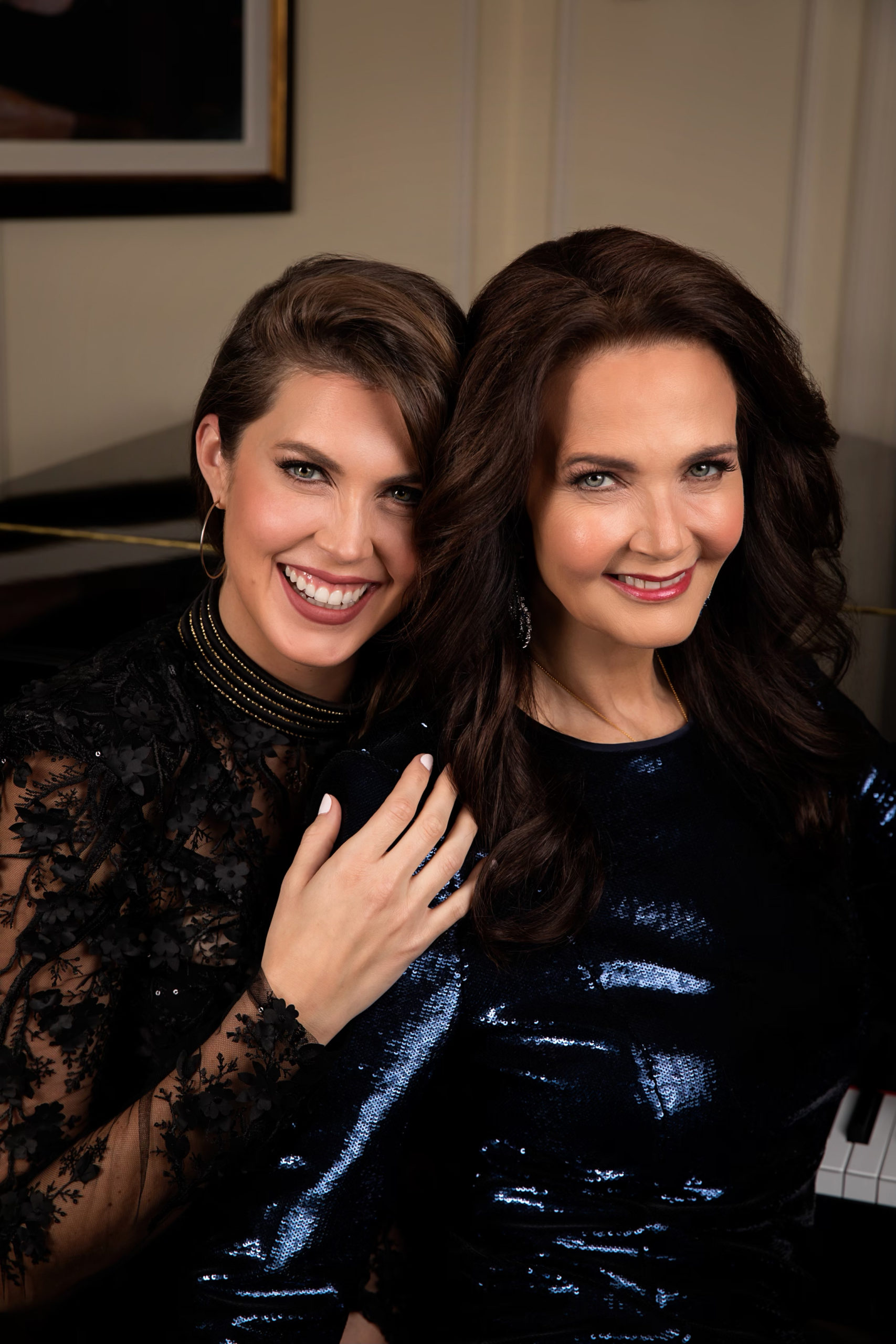 Gallery – The Official Website of Lynda Carter